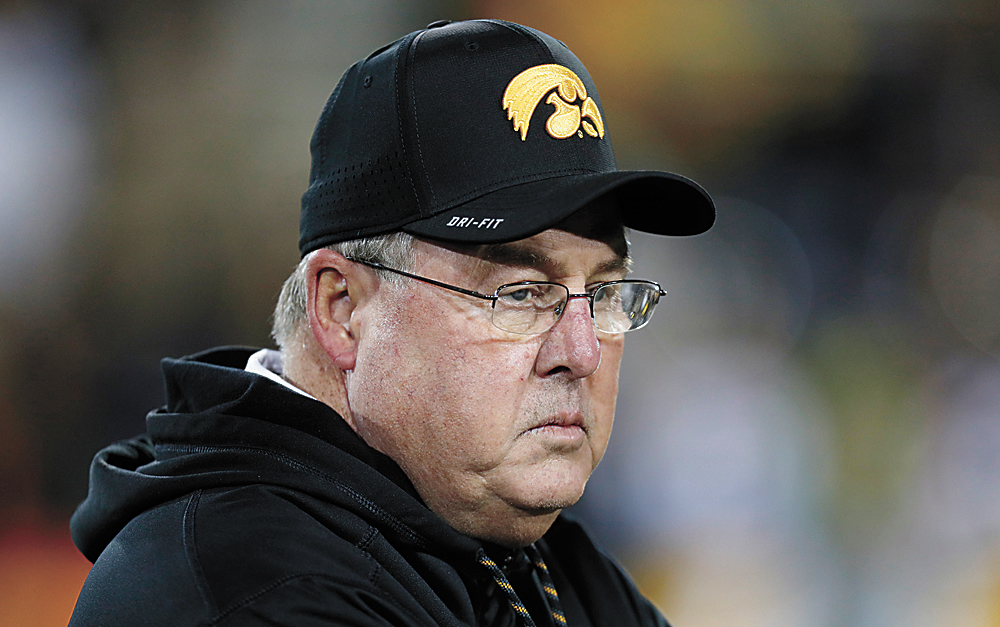 Iowa OC Greg Davis retires after 5 seasons | News, Sports, Jobs - Times ...